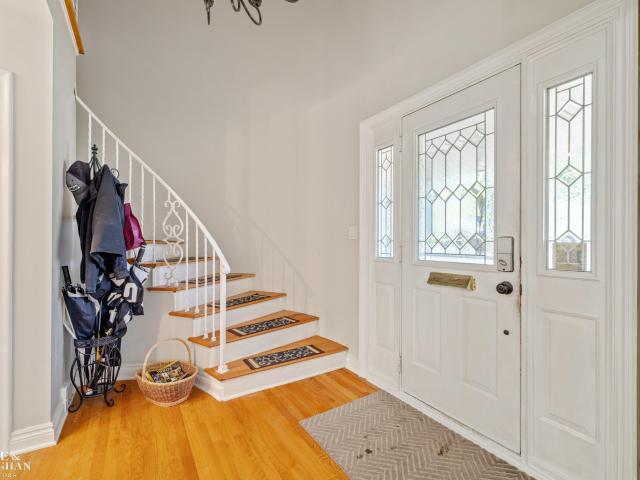 525 Saddle Lane