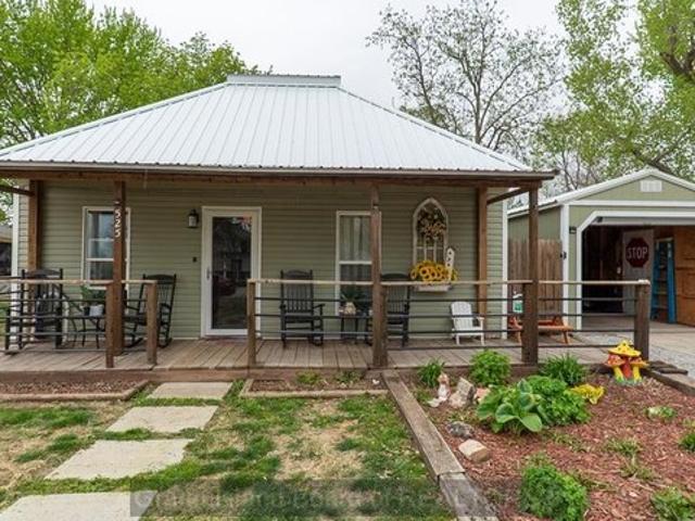 525 Stockton St, Bradshaw, NE 68319