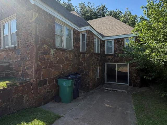 525 SW 35th Street