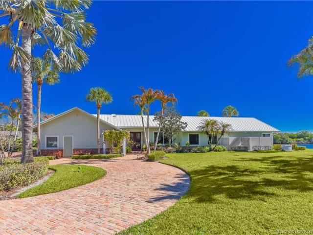 525 SW Perth Pl, Palm City, FL 34990 | MLS #M20054