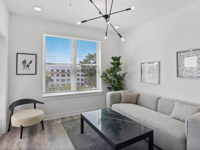 525 Parkway Dr #410 Atlanta, GA 30354