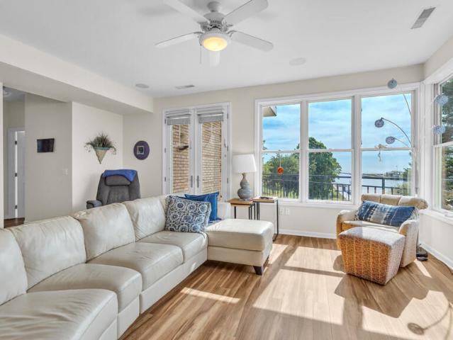 525 Pennsylvania Ave, Unit 103