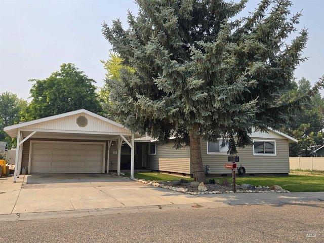 525 Reiter Dr, Ontario, OR 97914