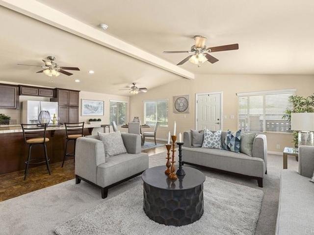 525 W El Norte Pkwy Spc 39, Escondido, CA 92026