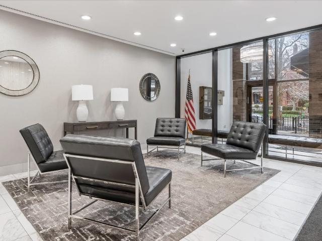 525 W Hawthorne Pl, Unit 1401, Chicago, IL 60657 | MLS #12577 | Compass