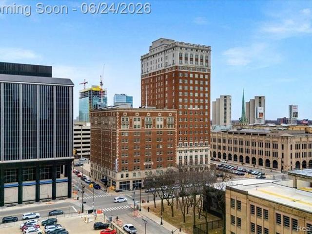 525 W Lafayette Blvd Unit 13E, Detroit, MI 48226