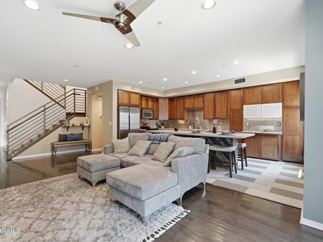 525 W Lakeside Dr Unit 124, Tempe, AZ 85281