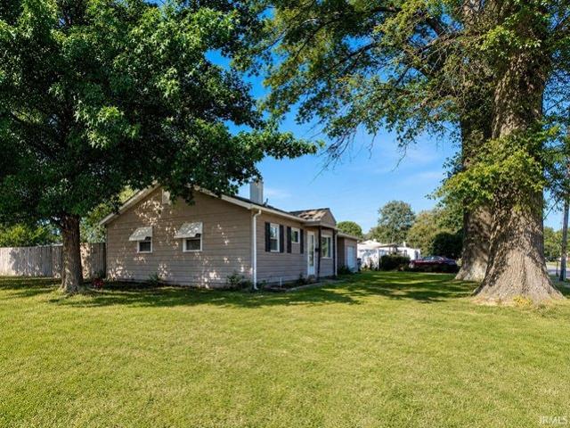 525 W Mill Rd, Evansville, IN 47710