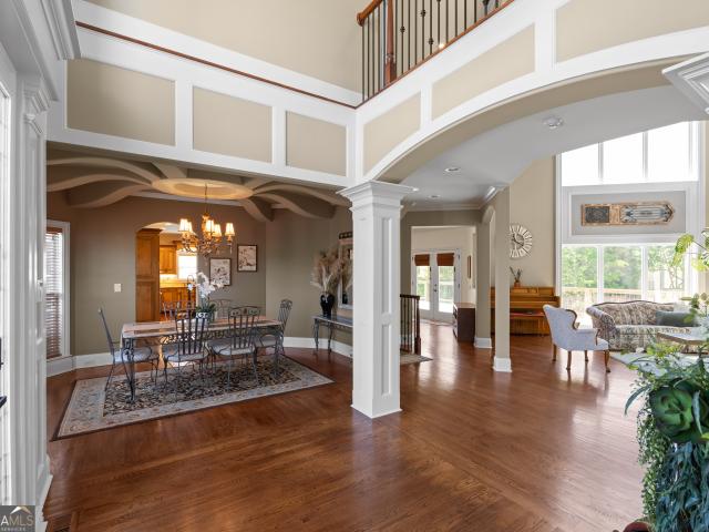 525 Waters Way