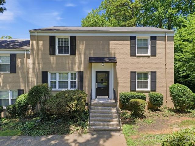 525 Wakefield Dr, Charlotte, NC 28209
