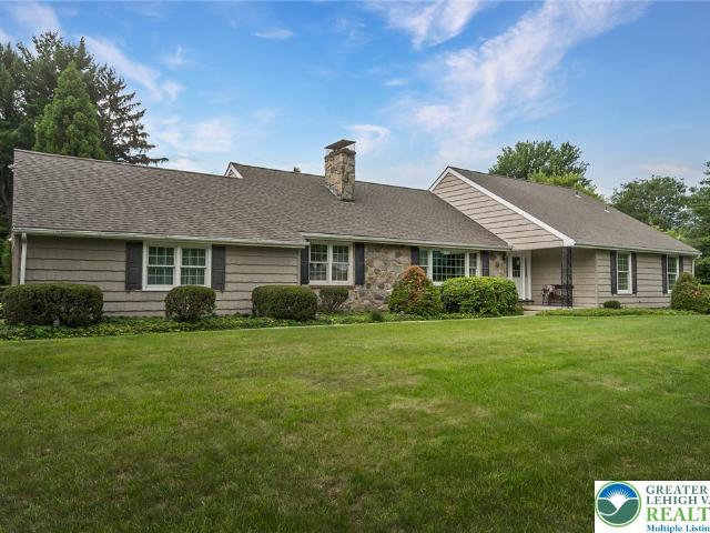 525 Wedgewood Road