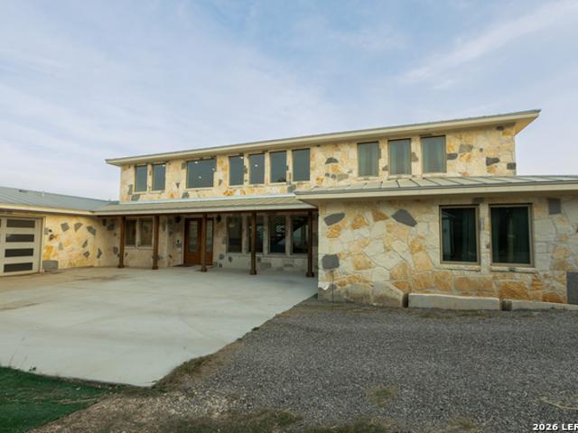 525 Windmill Dr