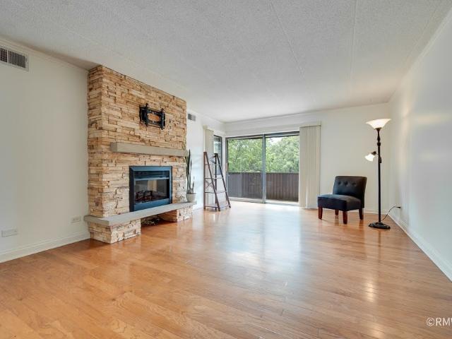 525 timber ridge drive # 306