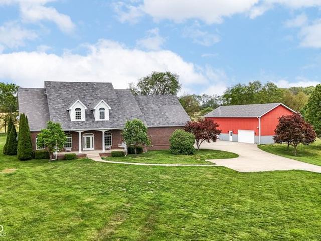 5264 E Rocklane Rd, Greenwood, IN 46143