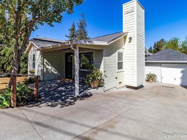 5264 Sunset Dr