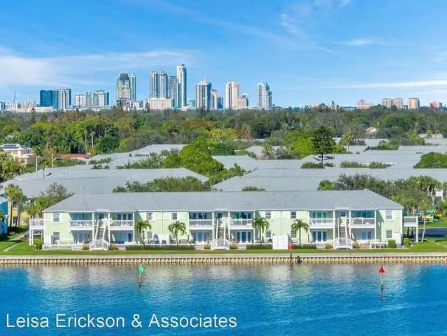 5266 B Beach Dr Se 5266 Beach Dr Se Apt B