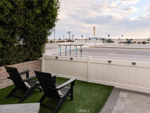 5267 E Ocean Boulevard 2