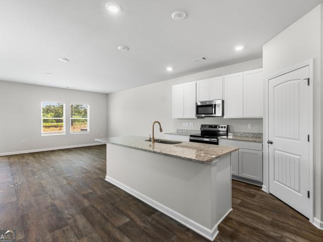 5260 Magnolia Grove Way