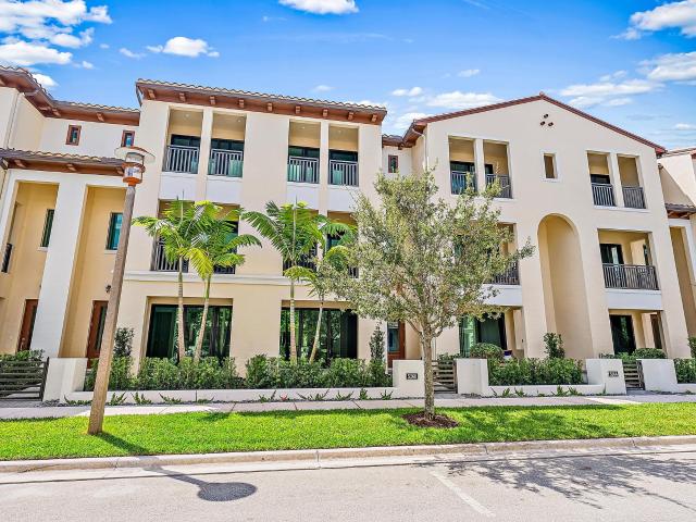 5260 Beckman Ter, Palm Beach Gardens, FL 33418 | MLS #R11168 | Compass