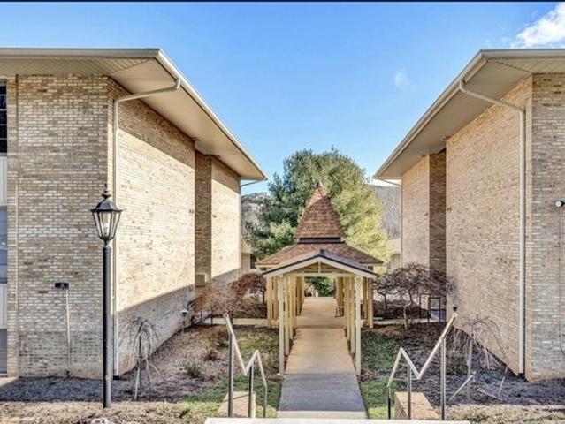5260 Crossbow Cir Unit 3D, Roanoke, VA 24018