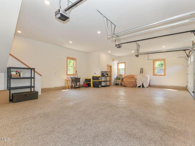 5260 Hudson Road