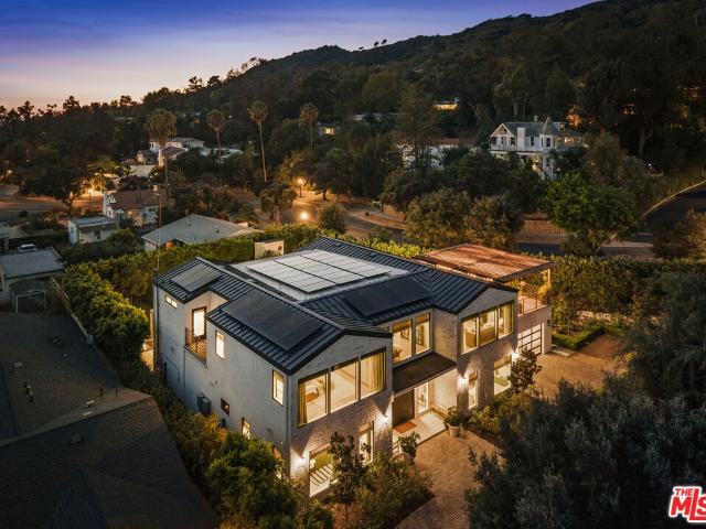 5261 Hermosa Avenue