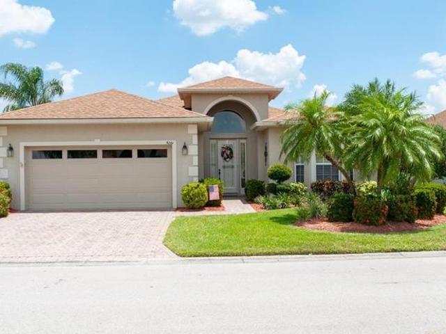 5261 Pebble Beach Blvd, Winter Haven, FL 33884