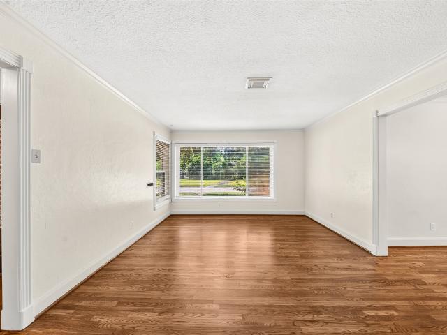 5262 Briarbend Drive