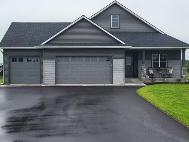 5262 th St, Chippewa Falls, WI 54729