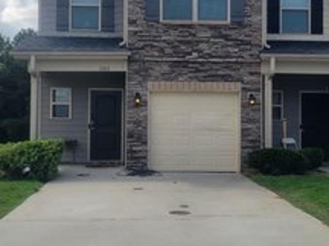 5263 Carrie Dr, Morrow, GA 30260