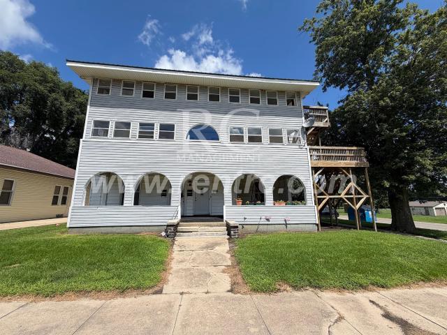 526 3E Main, 1 bed, 1 full bath