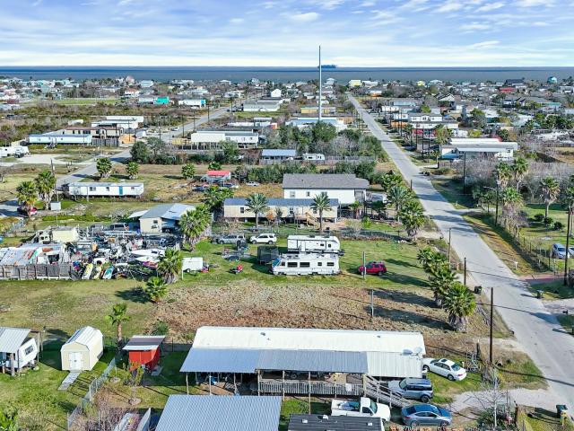526 15th St, Dickinson, TX 77539 | MLS #76913