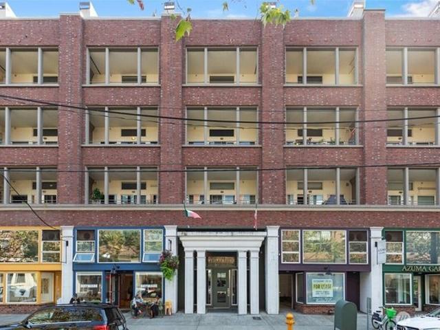 526 1st Ave S Apt 420, Seattle, WA 98104