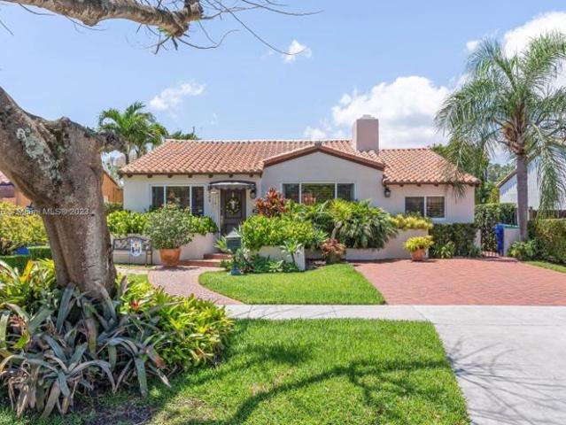 526 26th Rd SW, Miami, FL 33129