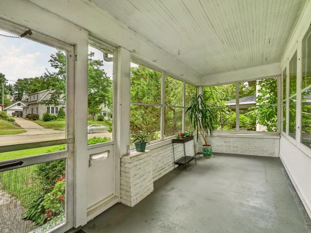 526 6th Street SW