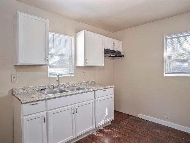 526 Cooper 1 Bedroom Apartment for Rent at 526 Cooper St, San Antonio, TX 78210 Highland Park