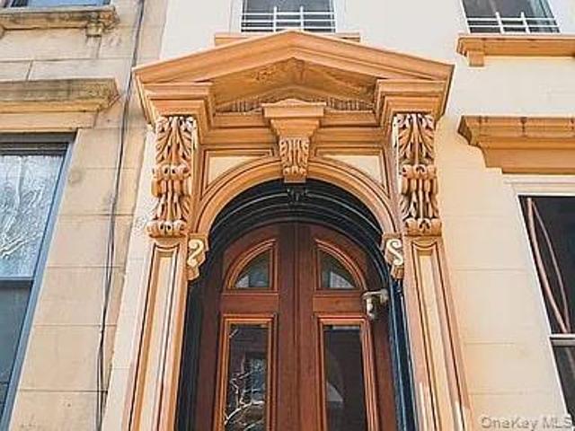 526 Carlton Avenue | Compass