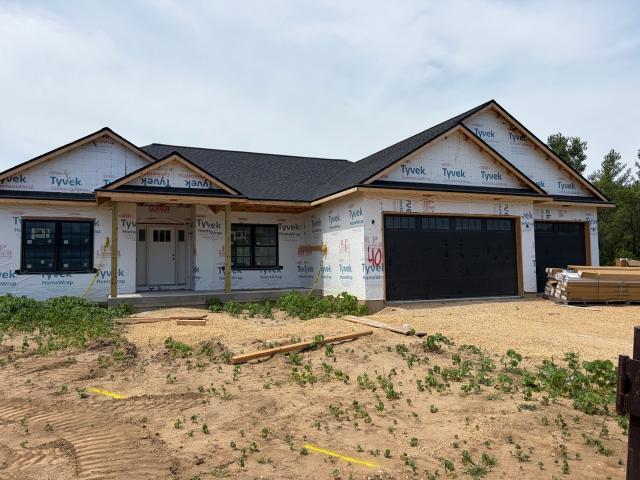 526 Creekside Circle