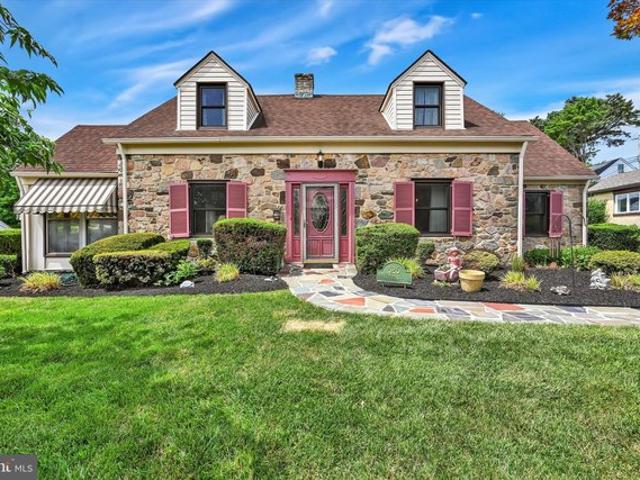 526 Argyle Rd, Drexel Hill, PA 19026