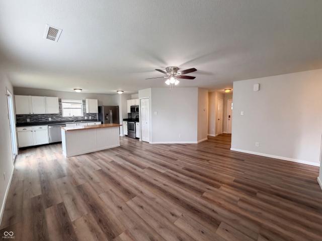526 Bourneside Drive