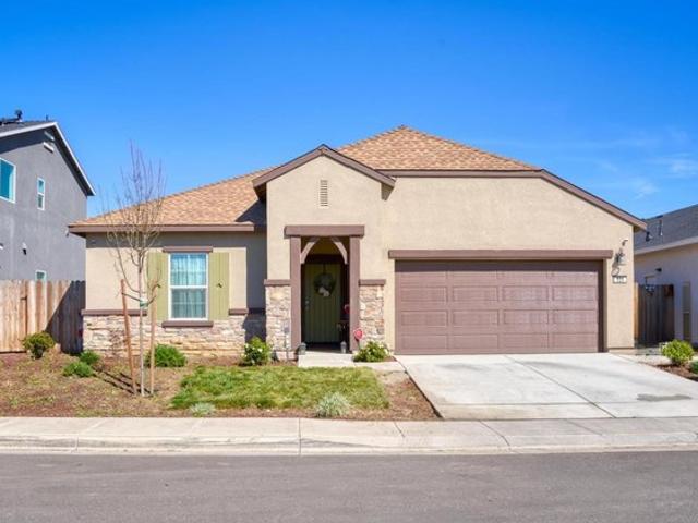 526 Bedfordshire Dr, Patterson, CA 95363