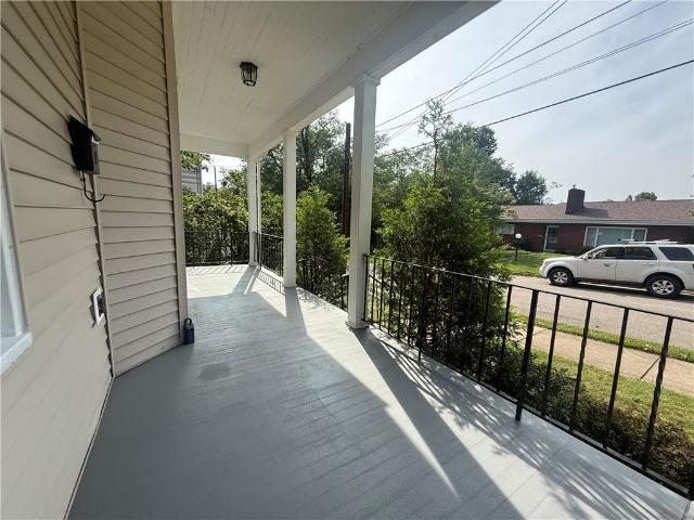 526 Bryan Ave