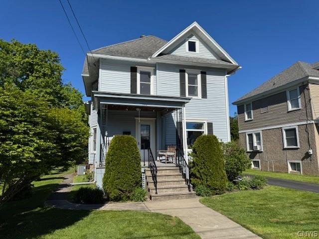 526 Broadway