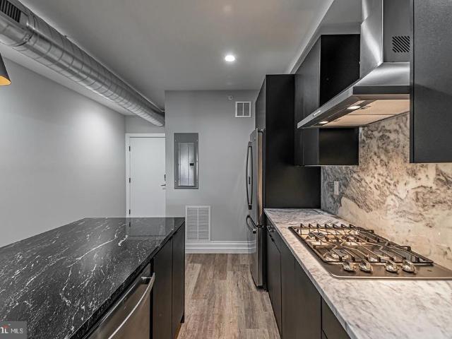 526 Brown Street # UNIT 404