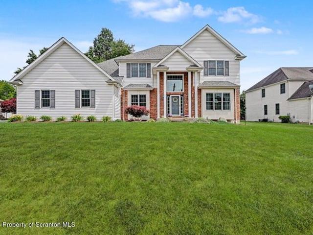 526 Garfield Ave, Jermyn, PA 18433