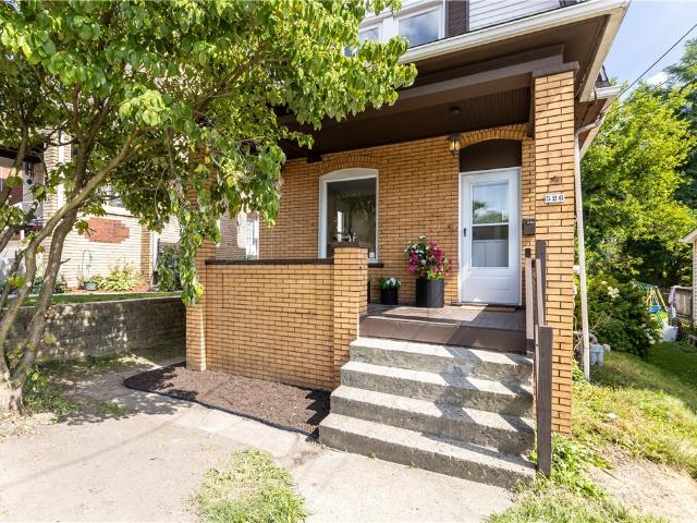 526 Dippold Ave