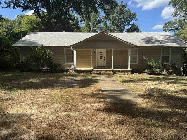 526 E 47th St, El Dorado, AR 71730
