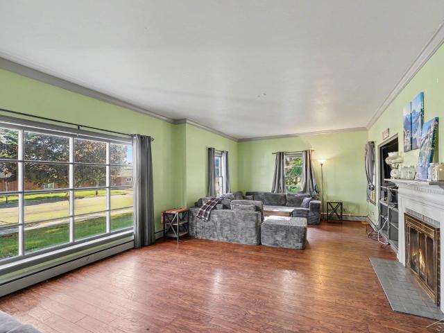 526 E Cedar Street
