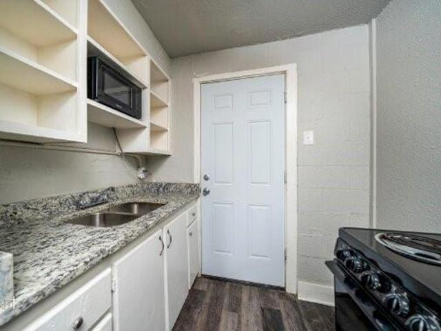526 E North 7Th Street # 15
