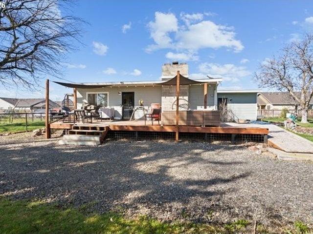 526 E Punkin Center Rd, Hermiston, OR 97838